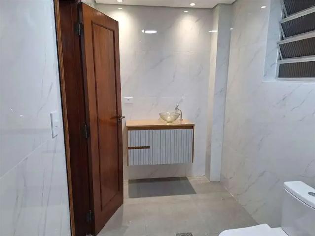 Apartamento para Venda em Santos/SP Boqueirão 2 Quartos