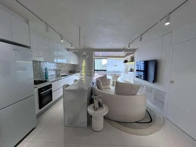 Apartamento para Venda em Santos/SP Boqueirão 2 Quartos