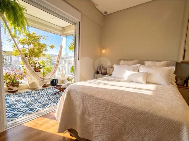 Apartamento para Venda em Santos/SP Boqueirão 2 Quartos