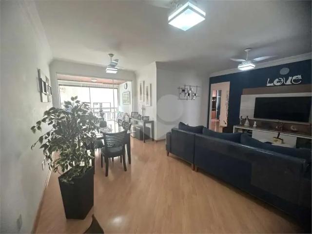 Apartamento para Venda em Santos/SP Boqueirão 3 Quartos