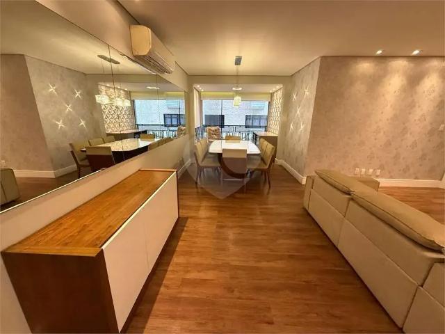 Apartamento para Venda em Santos/SP Boqueirão 3 Quartos