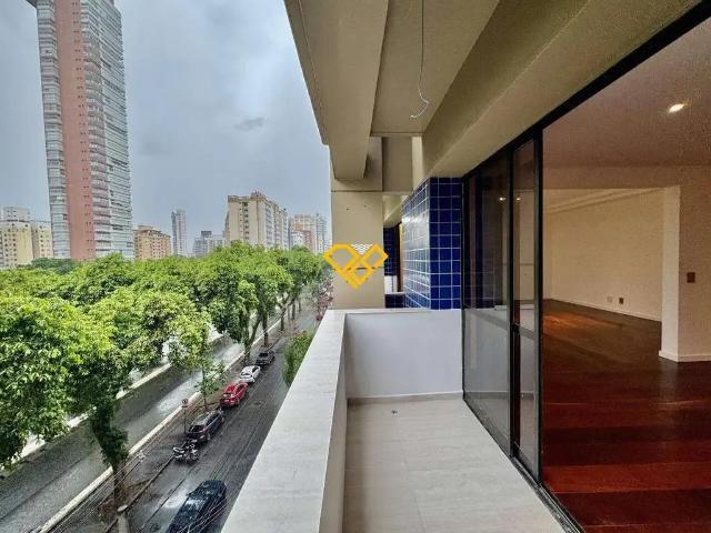 Apartamento para Venda em Santos/SP Boqueirão 3 Quartos