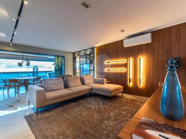 Apartamento para Venda em Santos/SP Boqueirão 3 Quartos