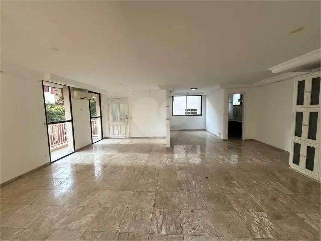 Apartamento para Venda em Santos/SP Boqueirão 3 Quartos