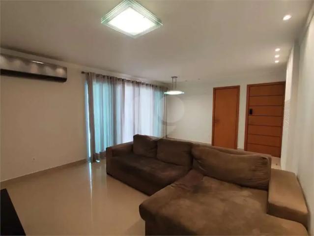 Apartamento para Venda em Santos/SP Boqueirão 3 Quartos