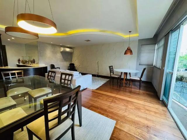 Apartamento para Venda em Santos/SP Embaré 4 Quartos