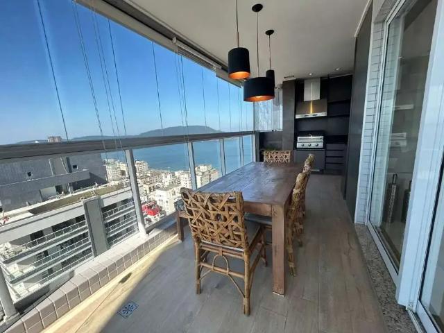 Apartamento para Venda em Santos/SP Embaré 4 Quartos