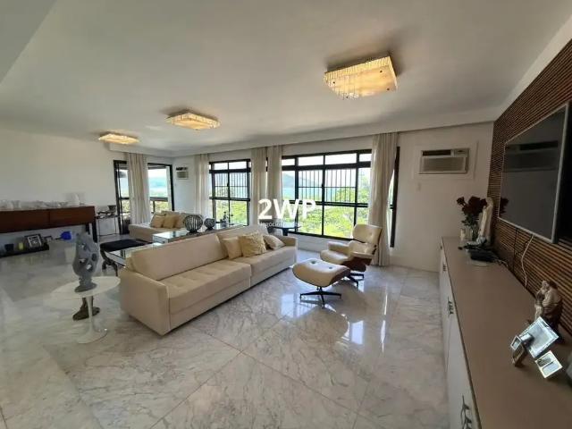 Apartamento para Venda em Santos/SP Embaré 4 Quartos