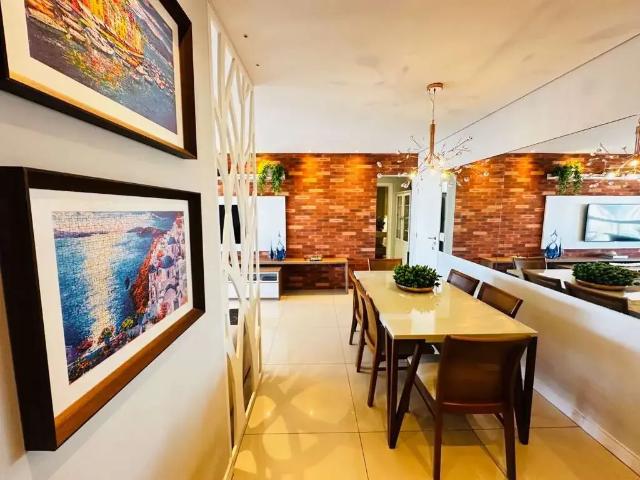 Apartamento para Venda em Santos/SP Embaré 4 Quartos