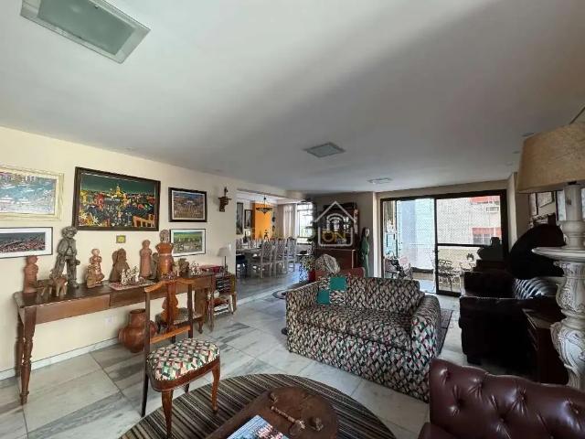 Apartamento para Venda em Santos/SP Embaré 4 Quartos