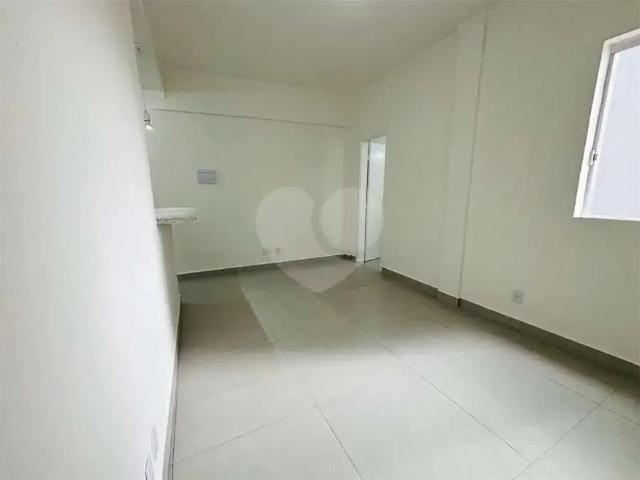 Apartamento para Venda em Santos/SP Embaré 1 Quartos