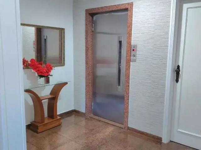 Apartamento para Venda em Santos/SP Embaré 2 Quartos