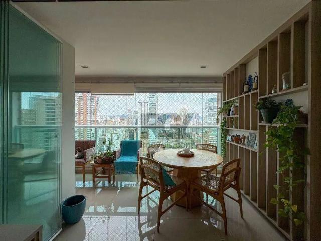 Apartamento para Venda em Santos/SP Embaré 2 Quartos