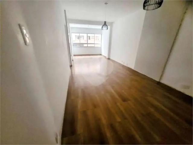 Apartamento para Venda em Santos/SP Embaré 2 Quartos