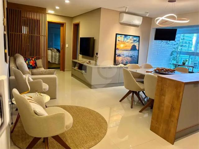 Apartamento para Venda em Santos/SP Embaré 2 Quartos