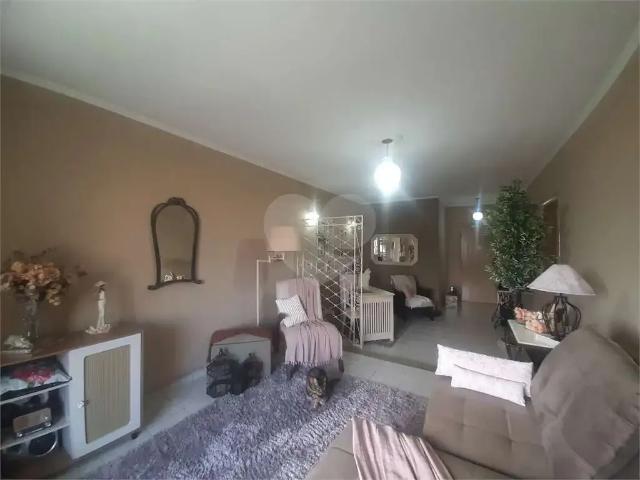 Apartamento para Venda em Santos/SP Embaré 2 Quartos