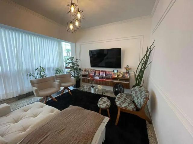 Apartamento para Venda em Santos/SP Embaré 3 Quartos