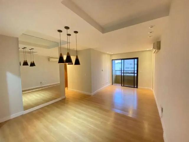 Apartamento para Venda em Santos/SP Embaré 3 Quartos