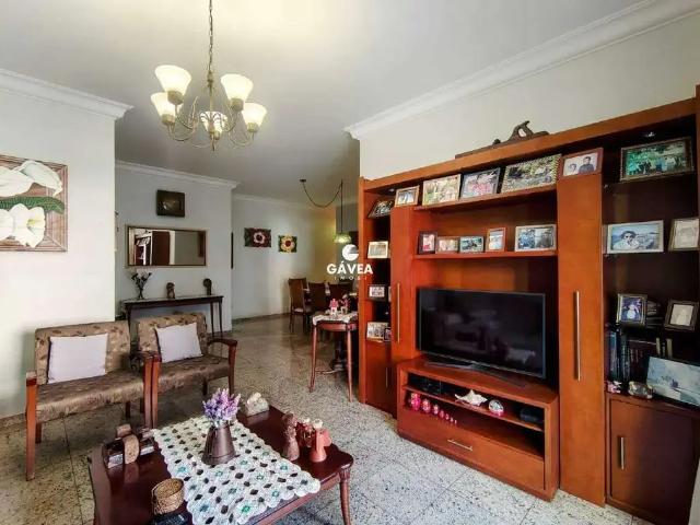 Apartamento para Venda em Santos/SP Embaré 3 Quartos