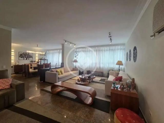 Apartamento para Venda em Santos/SP Embaré 3 Quartos