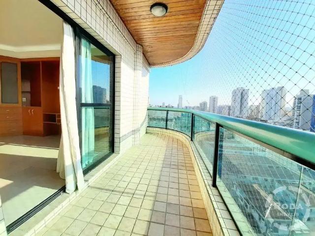 Apartamento para Venda em Santos/SP Embaré 3 Quartos
