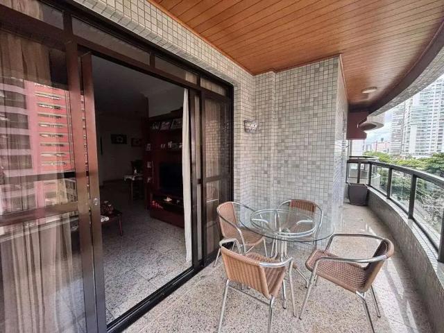 Apartamento para Venda em Santos/SP Embaré 3 Quartos