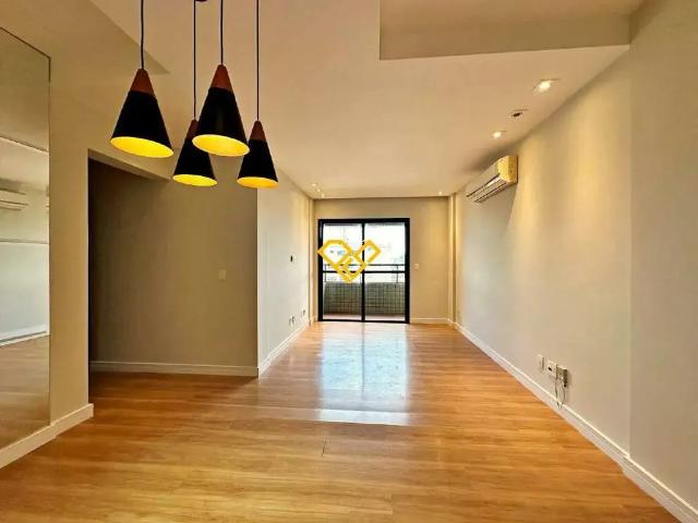 Apartamento para Venda em Santos/SP Embaré 3 Quartos