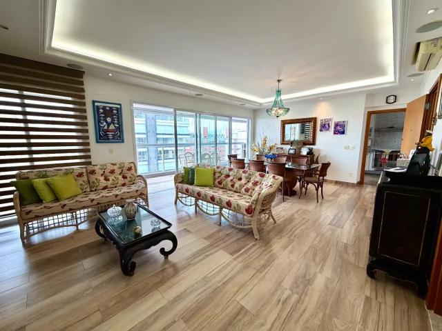 Apartamento para Venda em Santos/SP Embaré 3 Quartos