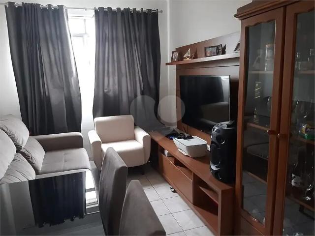 Apartamento para Venda em Santos/SP Encruzilhada 2 Quartos