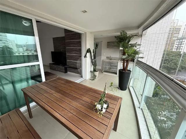 Apartamento para Venda em Santos/SP Ponta da Praia 2 Quartos