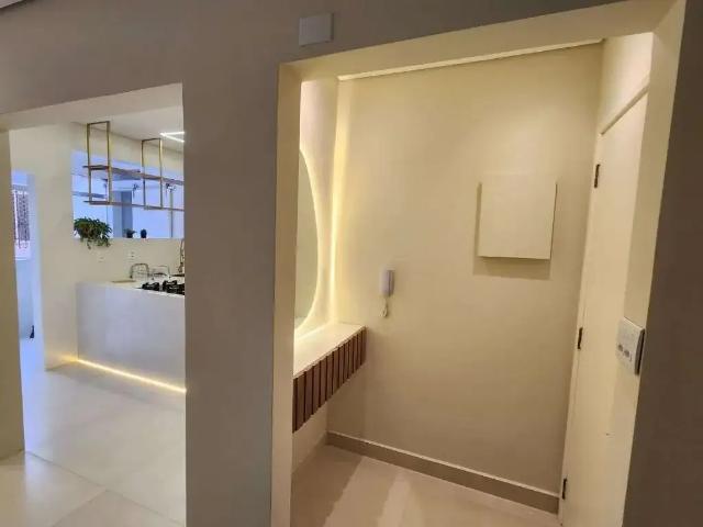 Apartamento para Venda em Santos/SP Ponta da Praia 2 Quartos