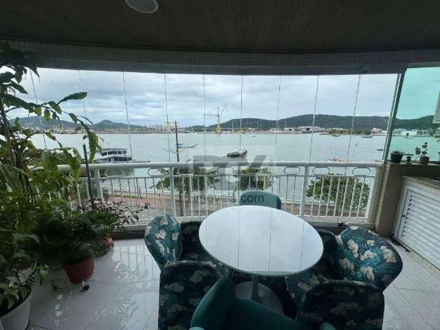 Apartamento para Venda em Santos/SP Ponta da Praia 3 Quartos