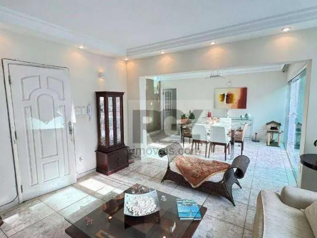 Apartamento para Venda em Santos/SP Ponta da Praia 4 Quartos