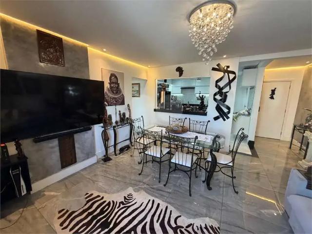 Apartamento para Venda em Santos/SP Vila Mathias 2 Quartos