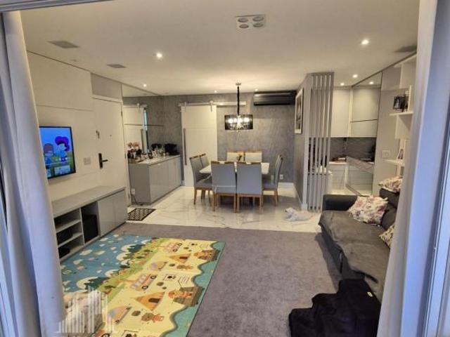 Apartamento para venda em Sítio Tamboré Alphaville de 107.00m² com 3 Quartos, 1 Suite e 2 Garagens