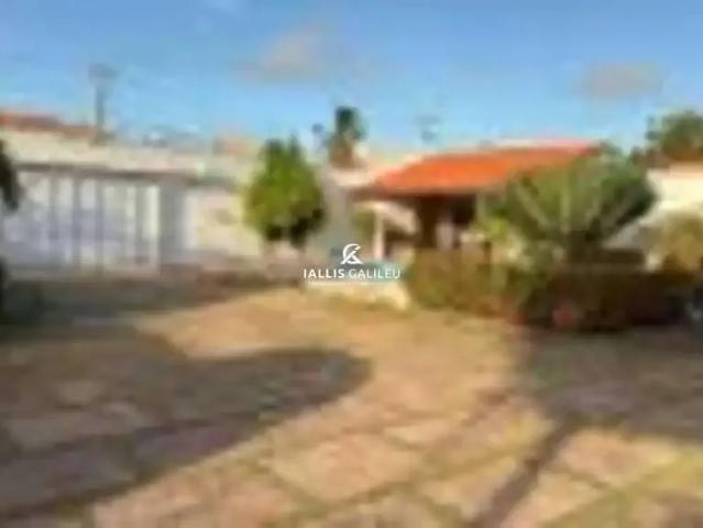 Apartamento para Venda em Tutóia/MA Centro 4 Quartos