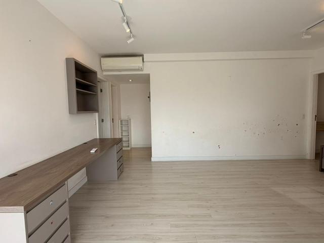 Apartamento para venda em Taquaral em Campinas São Paulo de 108.00m² com 3 Quartos, 1 Suíte e 2 Garagens