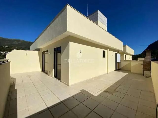 Apartamento para Venda em Teresópolis/RJ Alto 4 Quartos