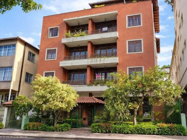 Apartamento para Venda em Teresópolis/RJ Alto 2 Quartos
