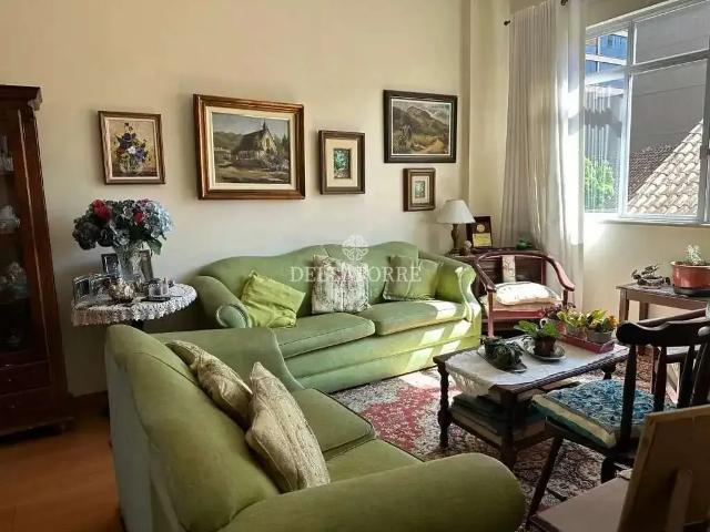 Apartamento para Venda em Teresópolis/RJ Alto 2 Quartos