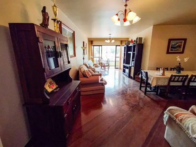 Apartamento para Venda em Teresópolis/RJ Alto 3 Quartos