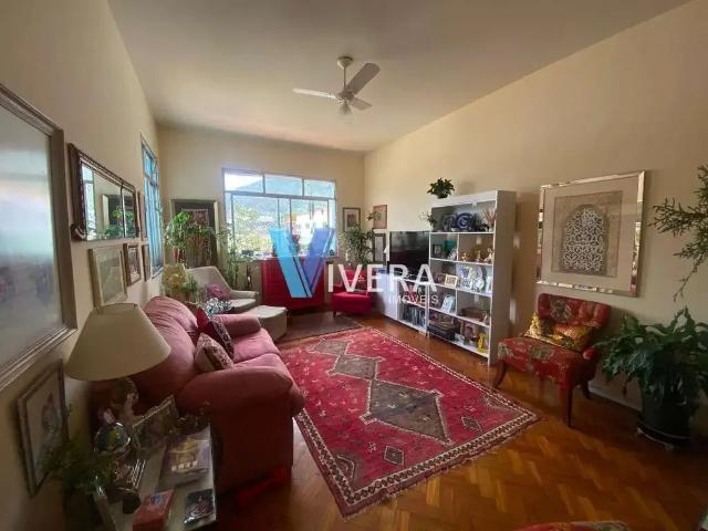 Apartamento para Venda em Teresópolis/RJ Alto 3 Quartos