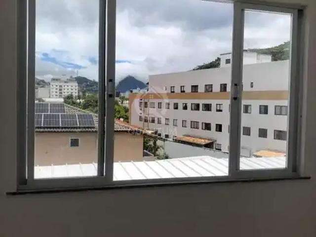 Apartamento para Venda em Teresópolis/RJ Vale do Paraíso 2 Quartos