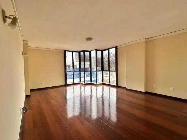 Apartamento para Venda em Teresópolis/RJ Várzea 3 Quartos