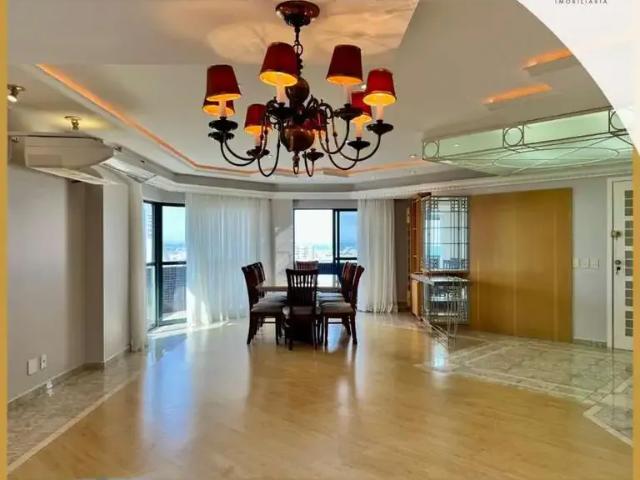 Apartamento para Venda em Toledo/PR Centro 4 Quartos