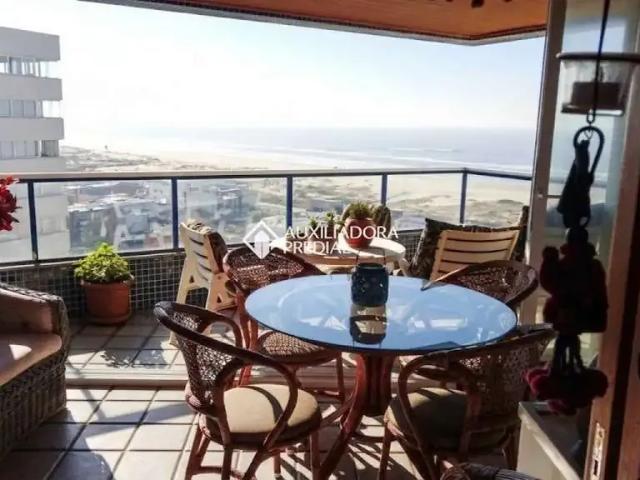 Apartamento para Venda em Torres/RS Centro 3 Quartos