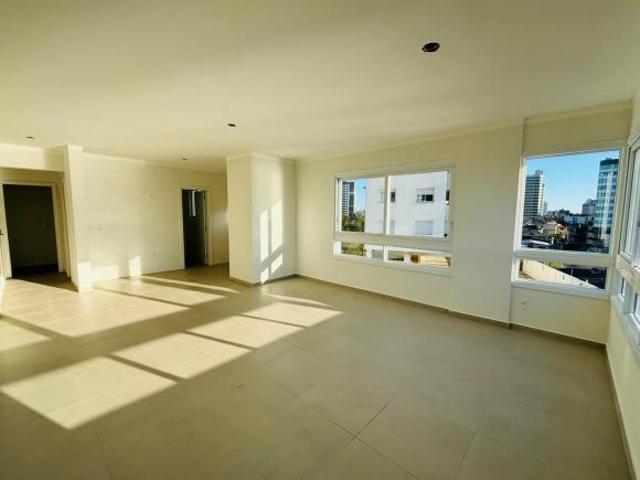 Apartamento para Venda em Tramandaí, Barra, 3 dormitórios, 3 suítes, 4 banheiros, 2 vagas