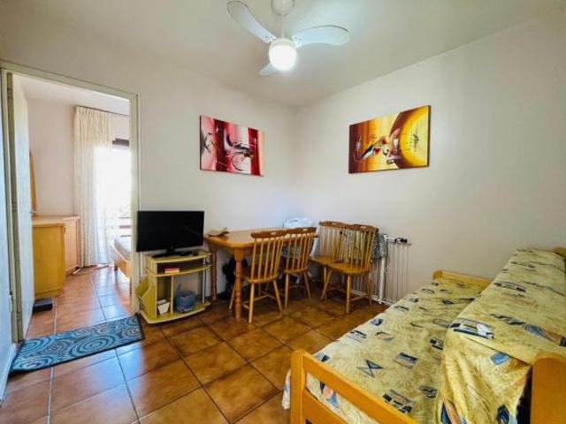 Apartamento para Venda em Tramandaí, Centro, 1 dormitório, 1 banheiro, 1 vaga