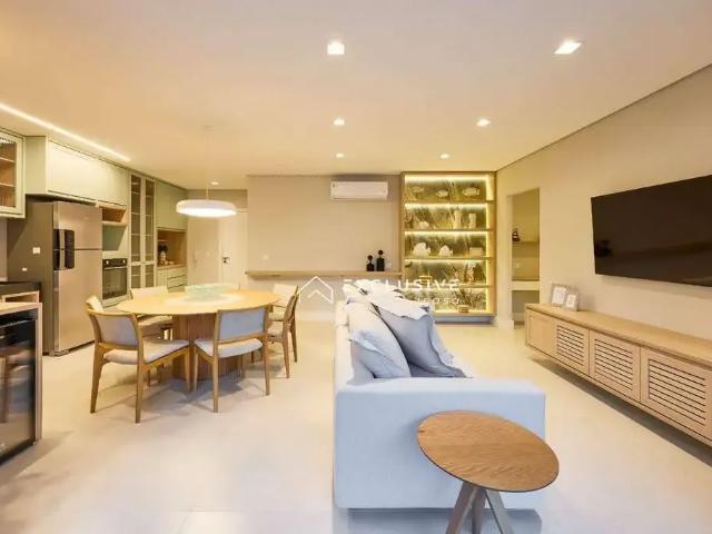 Apartamento para Venda em Ubatuba/SP Enseada 3 Quartos