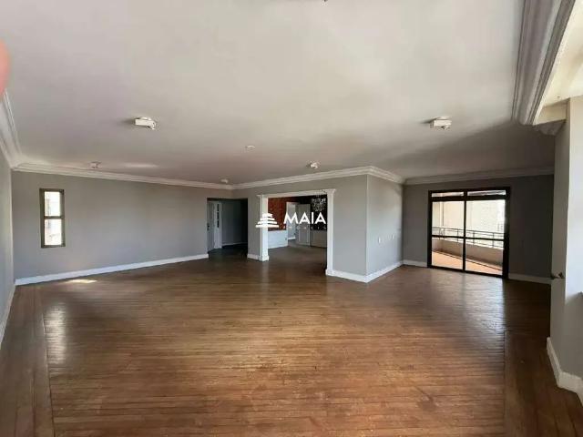 Apartamento para Venda em Uberaba/MG Centro 5 Quartos